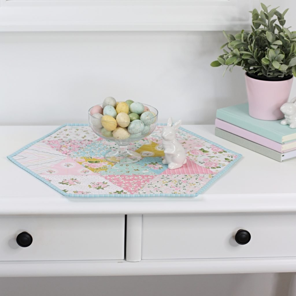 Splendid Star Table Topper - A Spoonful of Sugar Shop