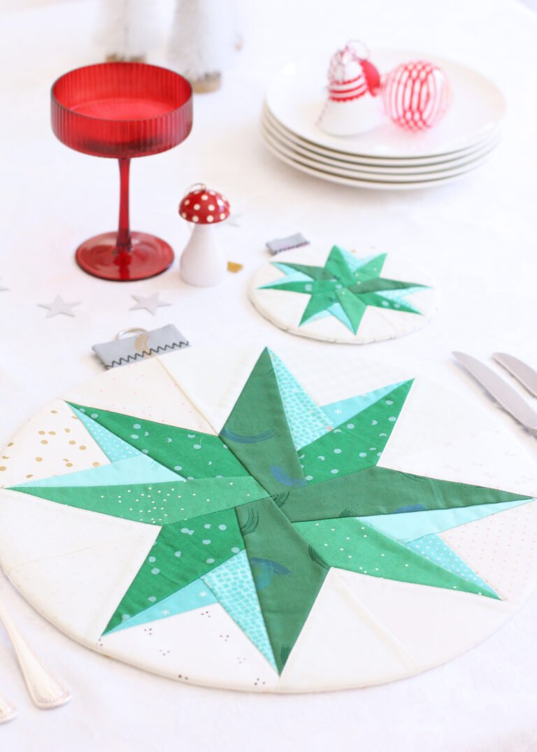 Merry Bauble Table Set - Placemat and Mugrug - A Spoonful of Sugar Shop